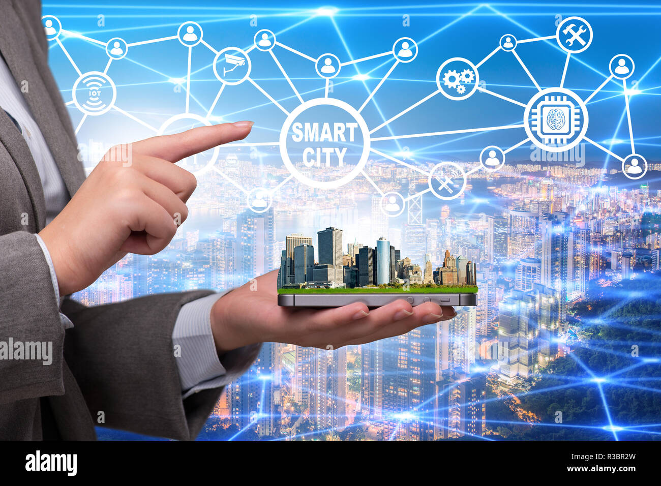 Smart city in innovation concept Stock Photo - Alamy