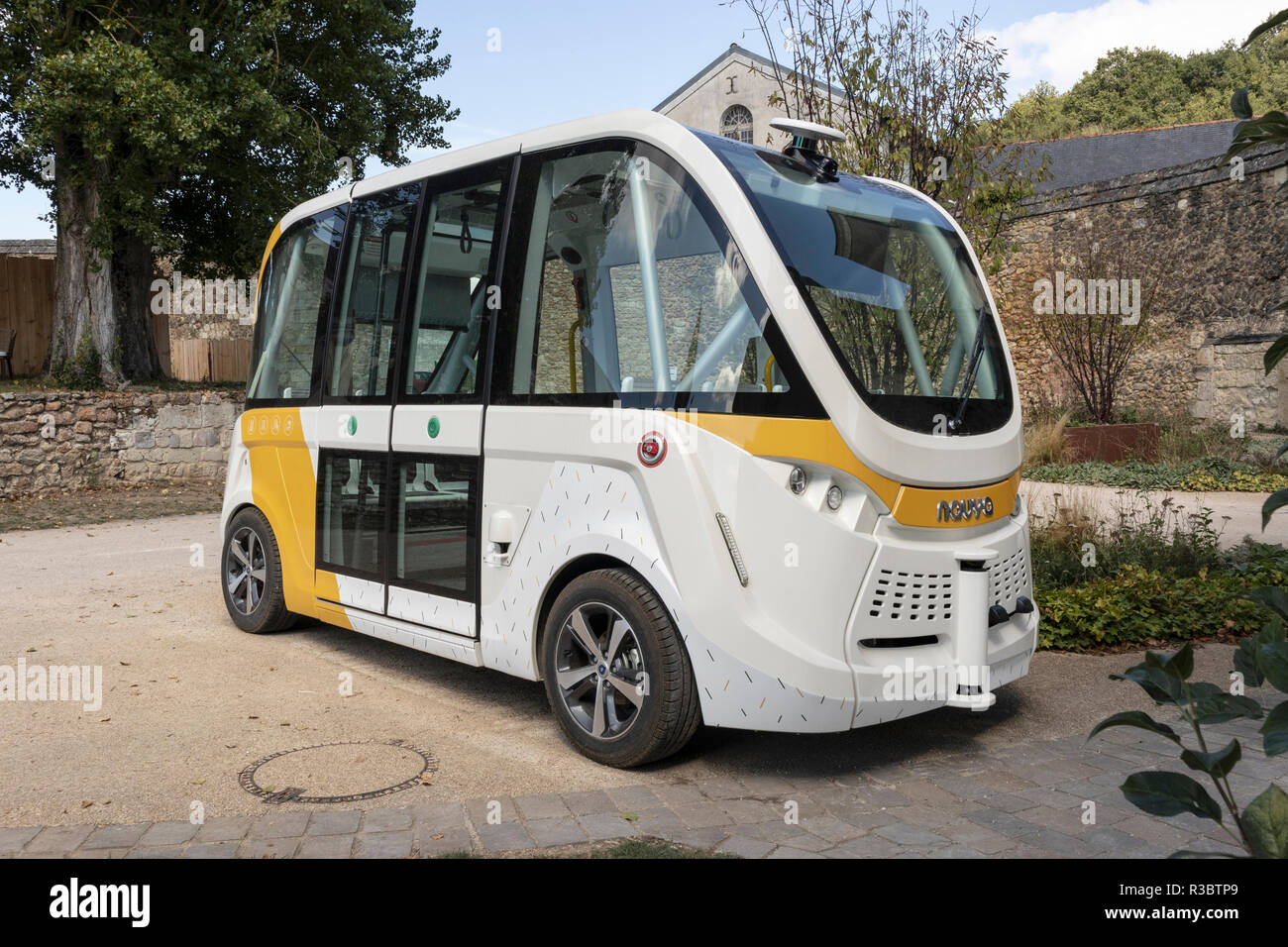 Self propelled vehicle hi-res stock photography and images - Alamy