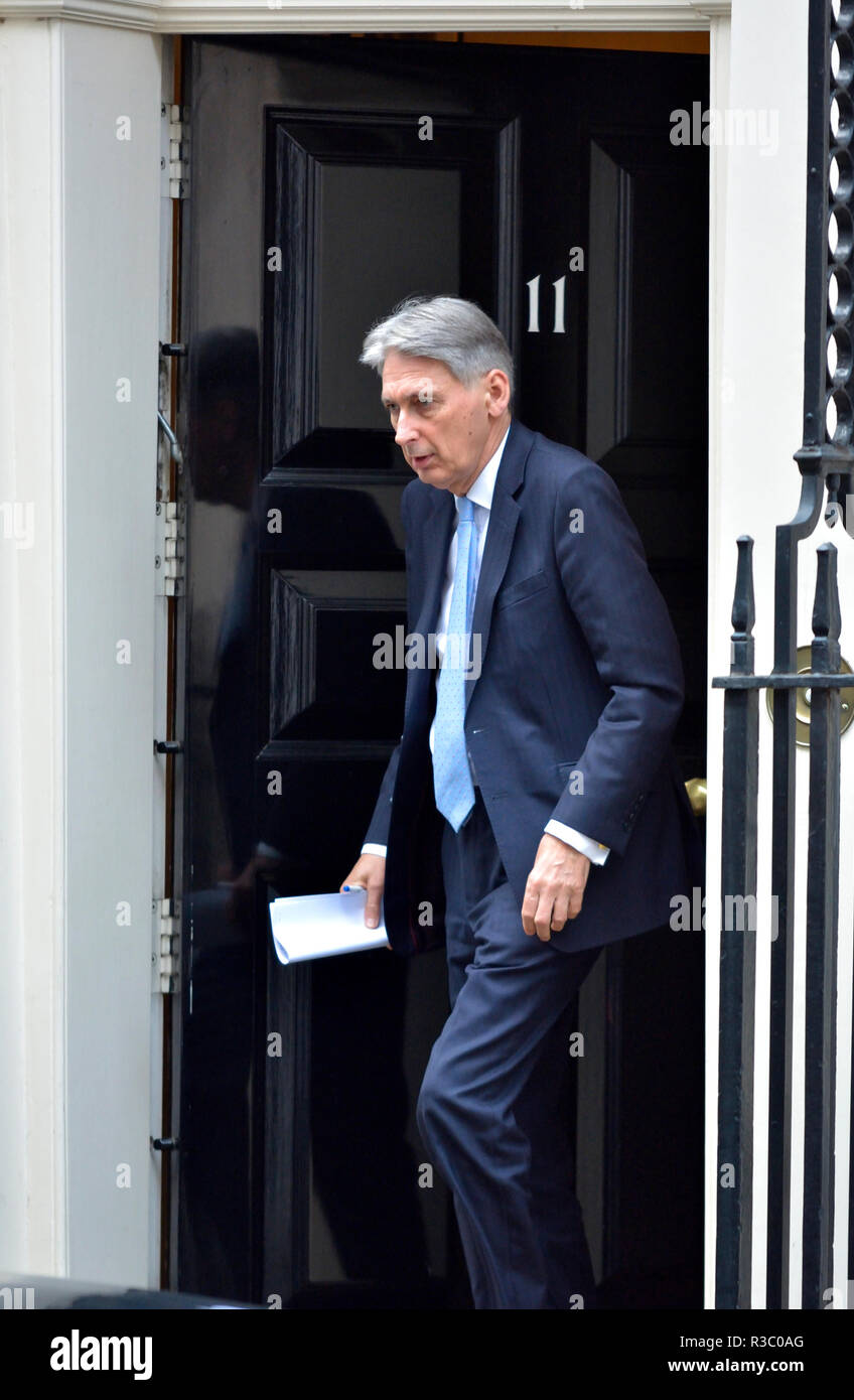 Philip hammond mp hi-res stock photography and images - Alamy