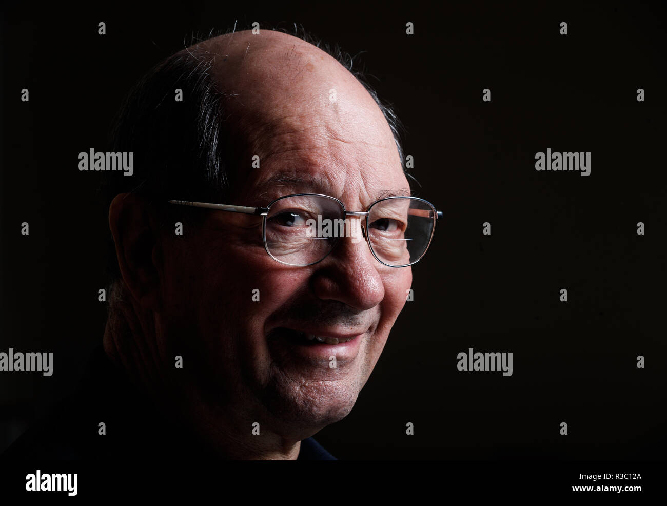 Bbc rugby commentator ian robertson hi-res stock photography and images ...