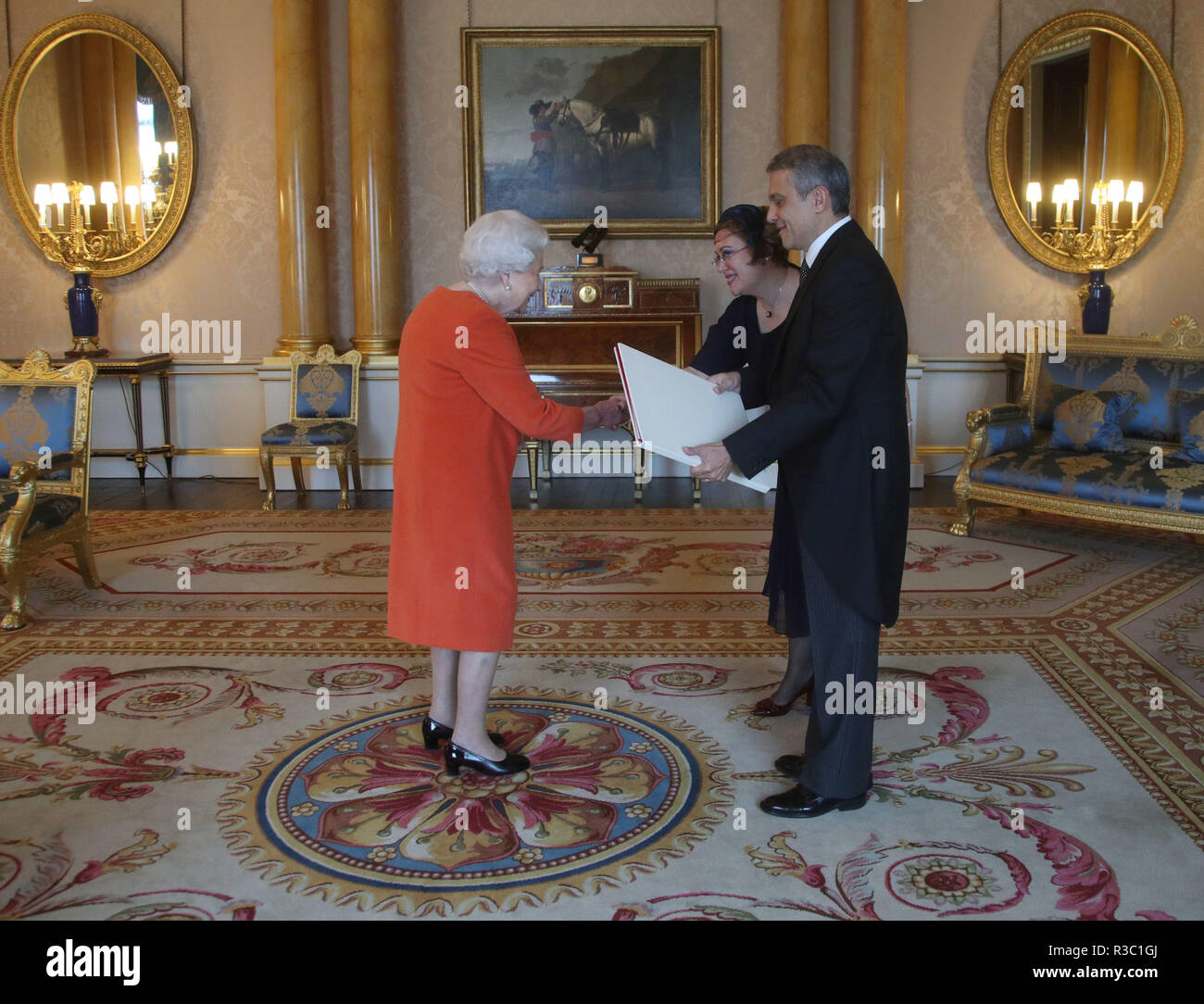 Yalin hi-res stock photography and images - Alamy