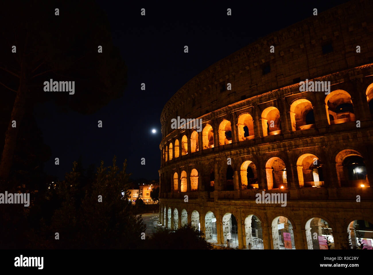 The Colosseum at night Stock Photo - Alamy