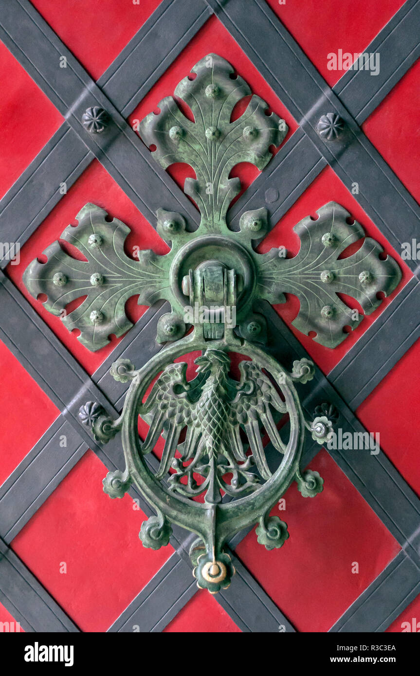 Medieval pattern eagle hi-res stock photography and images - Alamy