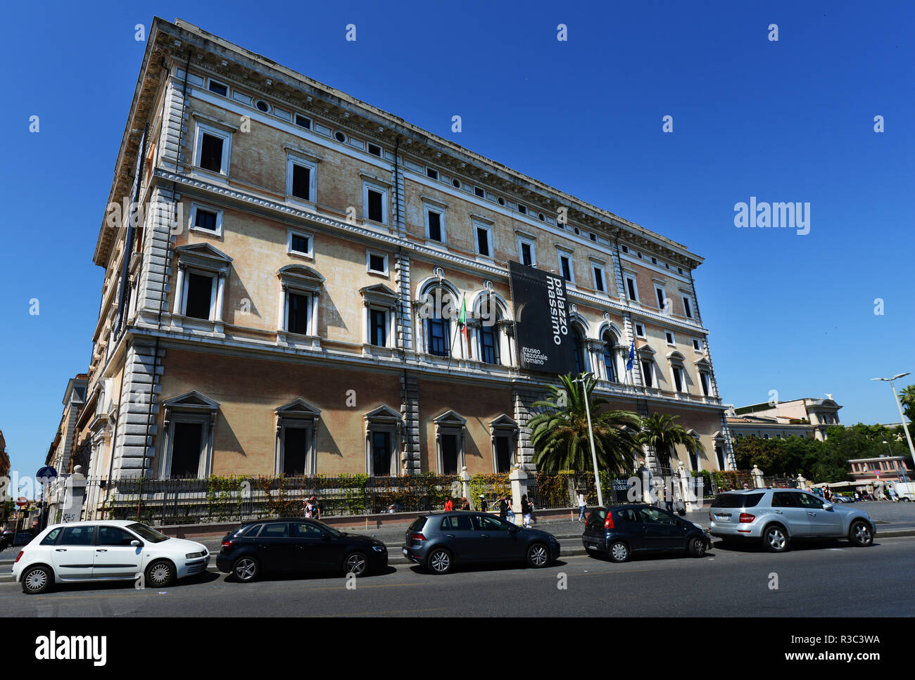 Palazzo massimo rome hi-res stock photography and images - Alamy