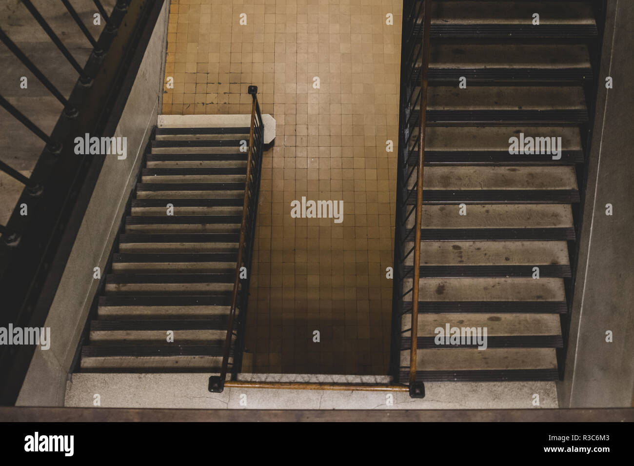 Symmetrical stairway hi-res stock photography and images - Alamy