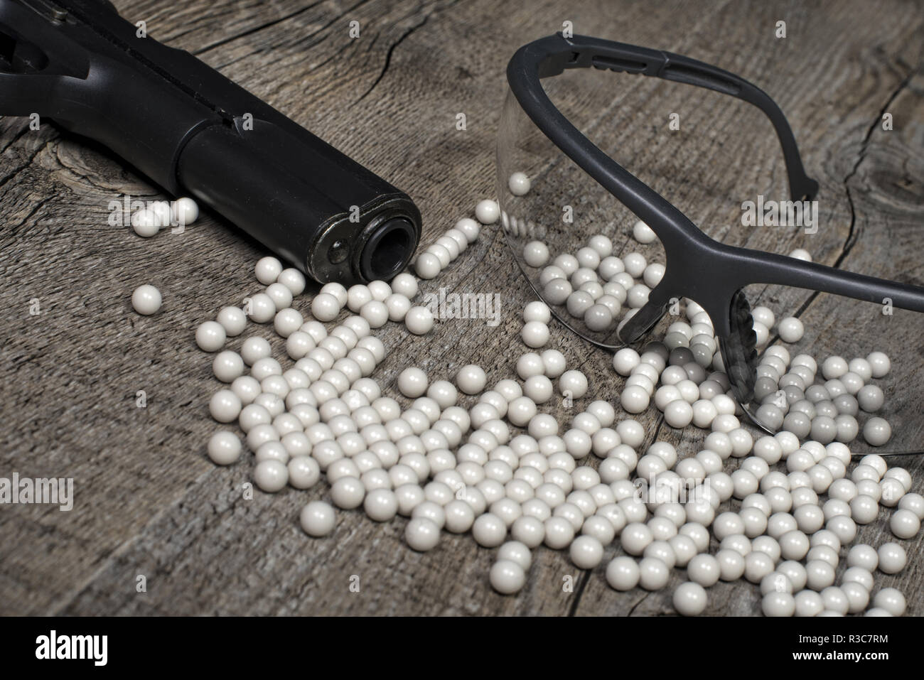 Bullet loading hi-res stock photography and images - Alamy