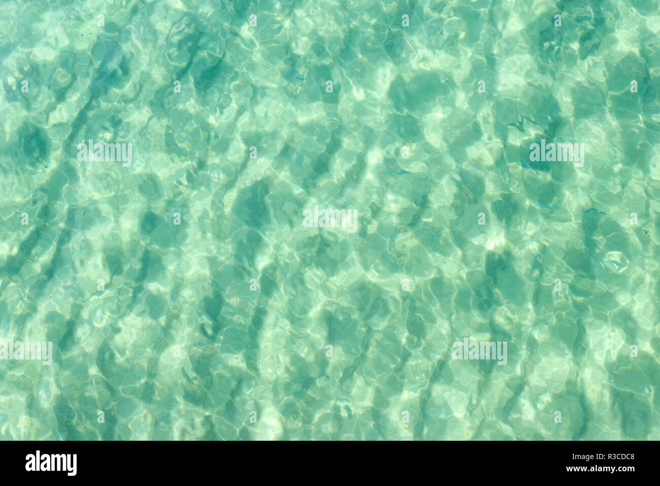 Emerald green sea water texture hi-res stock photography and images - Alamy