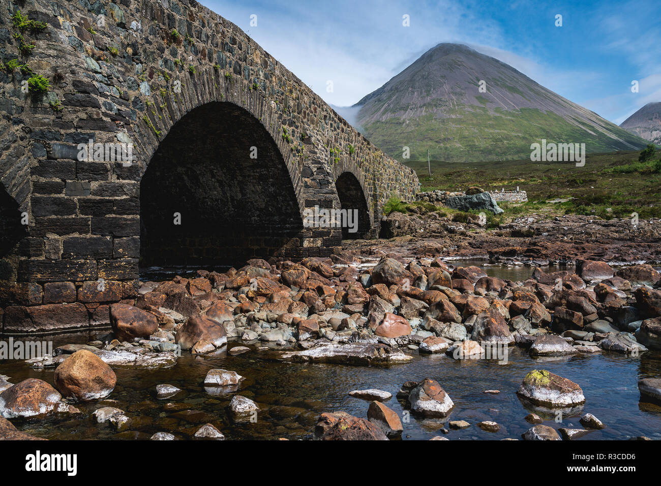 Sligachan Bridge and The Cuillin mountains, Isle of Skye, Inner ...