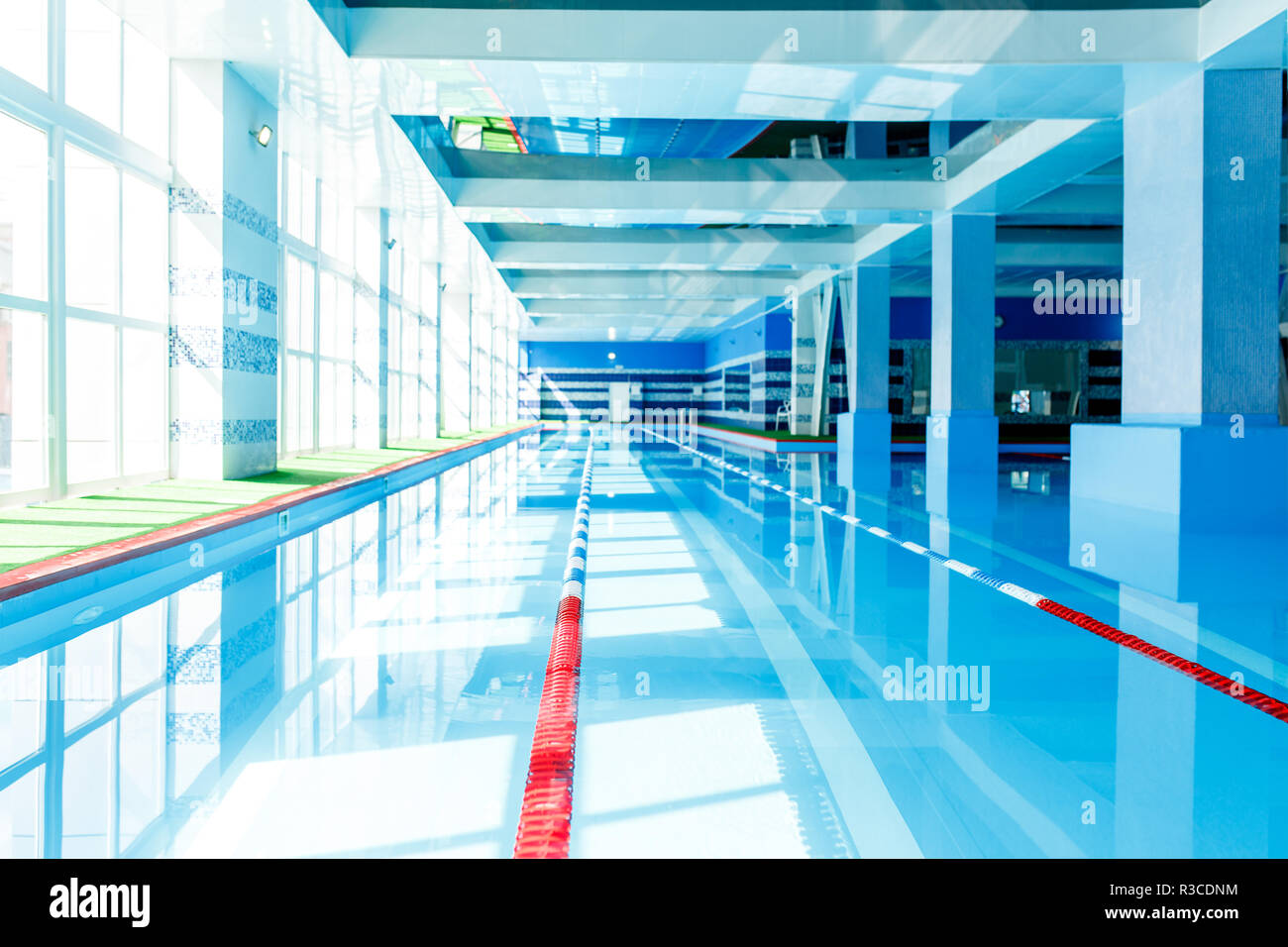 Pool separators hi-res stock photography and images - Alamy