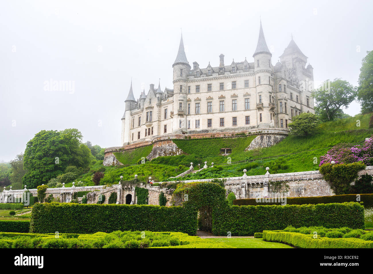Ancient castle palace among hi-res stock photography and images - Alamy