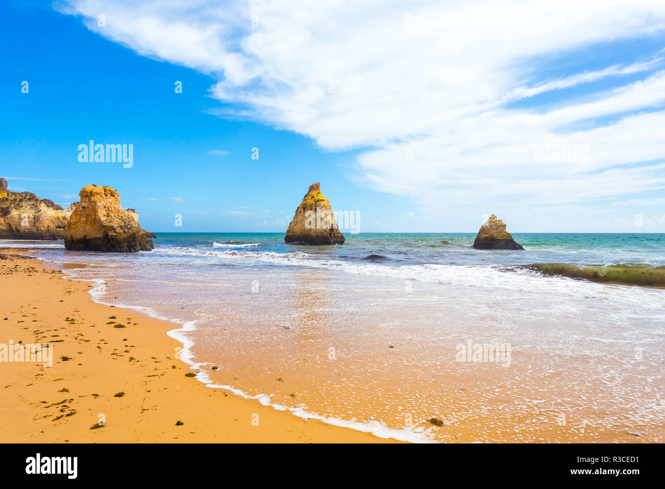 Praia de alvor hi-res stock photography and images - Alamy