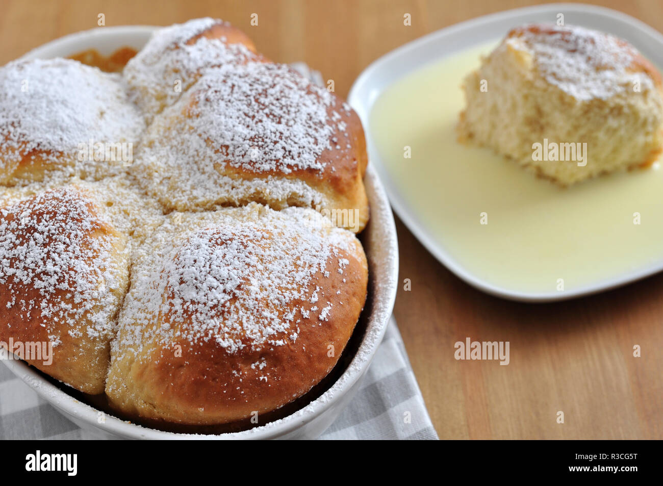 Austrian buchteln (sweet yeast rolls Stock Photo - Alamy