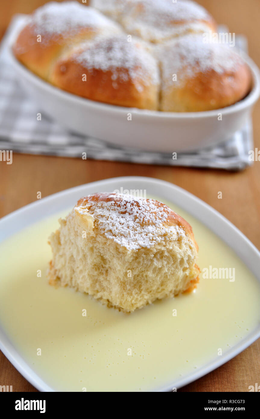 Austrian buchteln sweet yeast rolls hi-res stock photography and images ...
