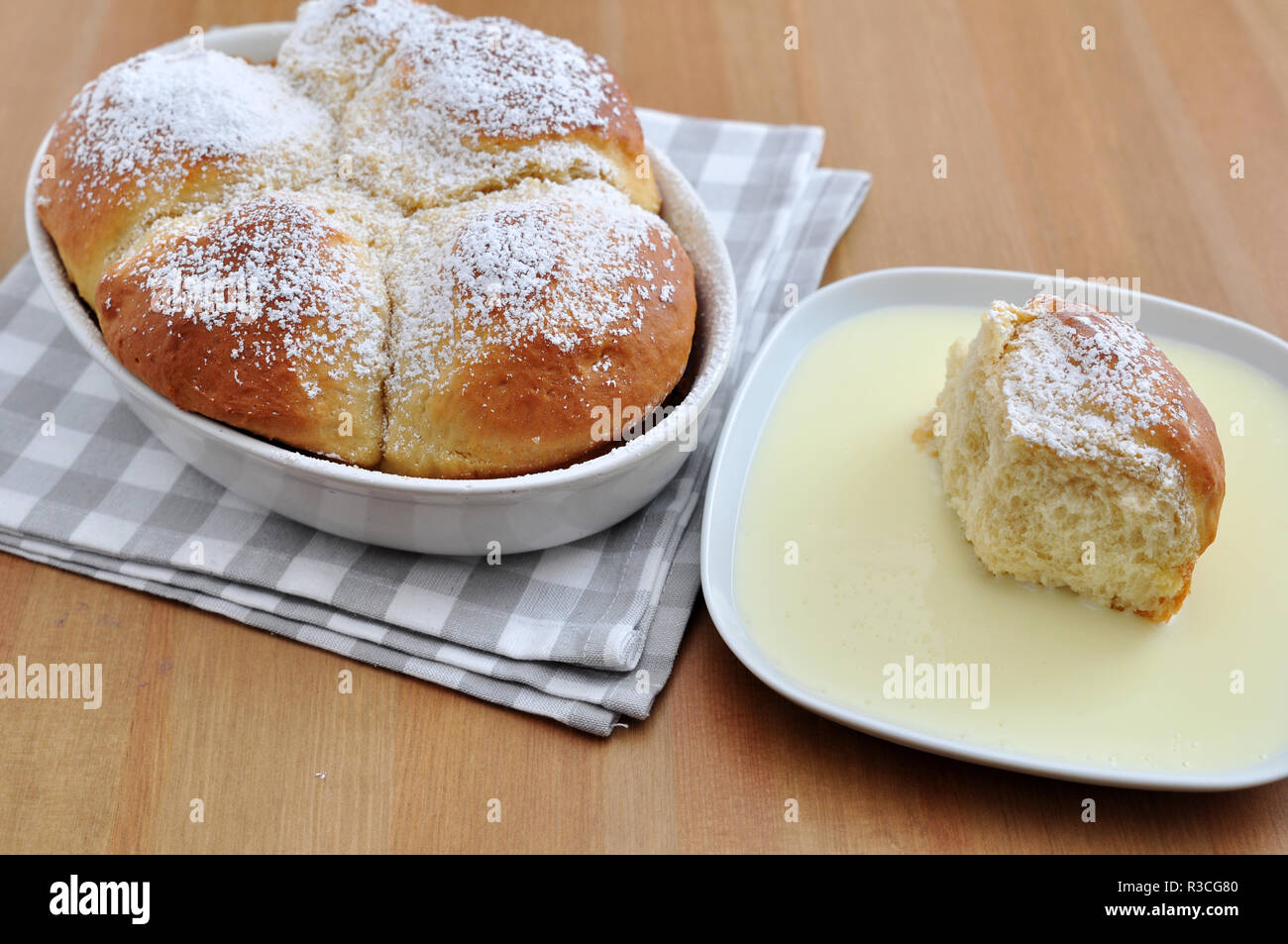 Austrian buchteln (sweet yeast rolls Stock Photo - Alamy