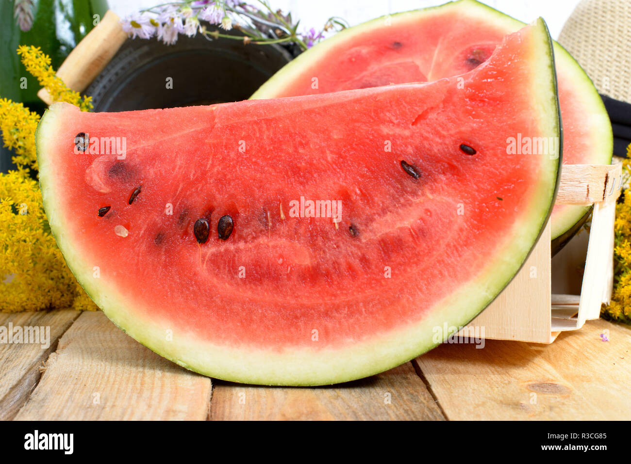 Deep sea cross section hi-res stock photography and images - Alamy