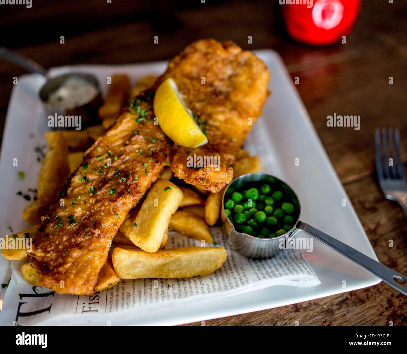 Pub food bistro hi-res stock photography and images - Alamy