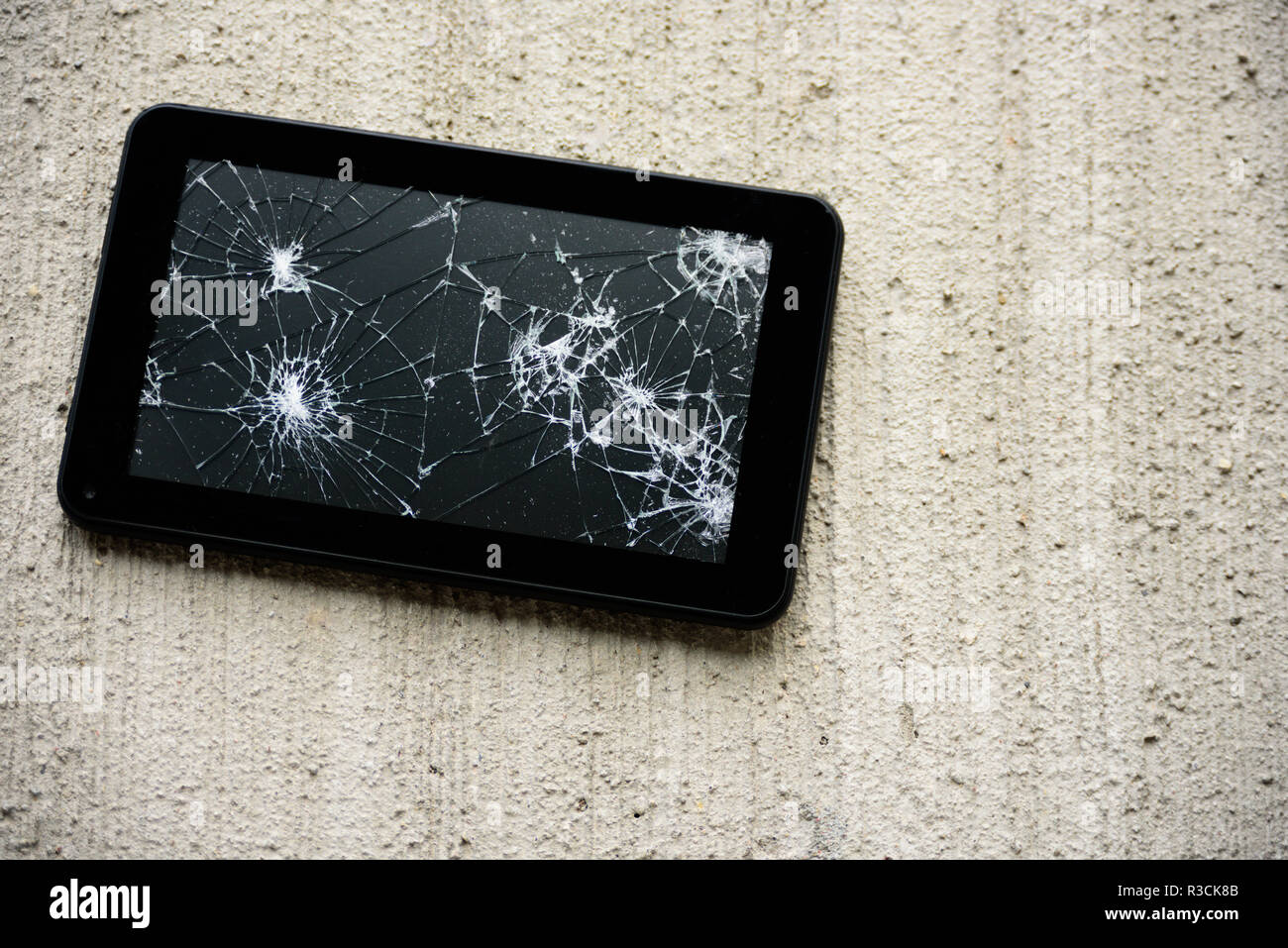 Top view broken smartphone hi-res stock photography and images - Alamy