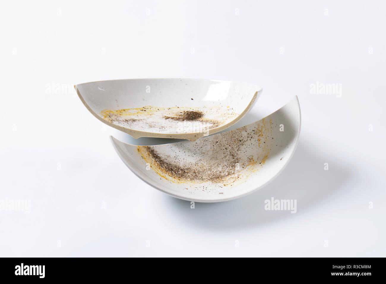 Broken chinaware hi-res stock photography and images - Alamy
