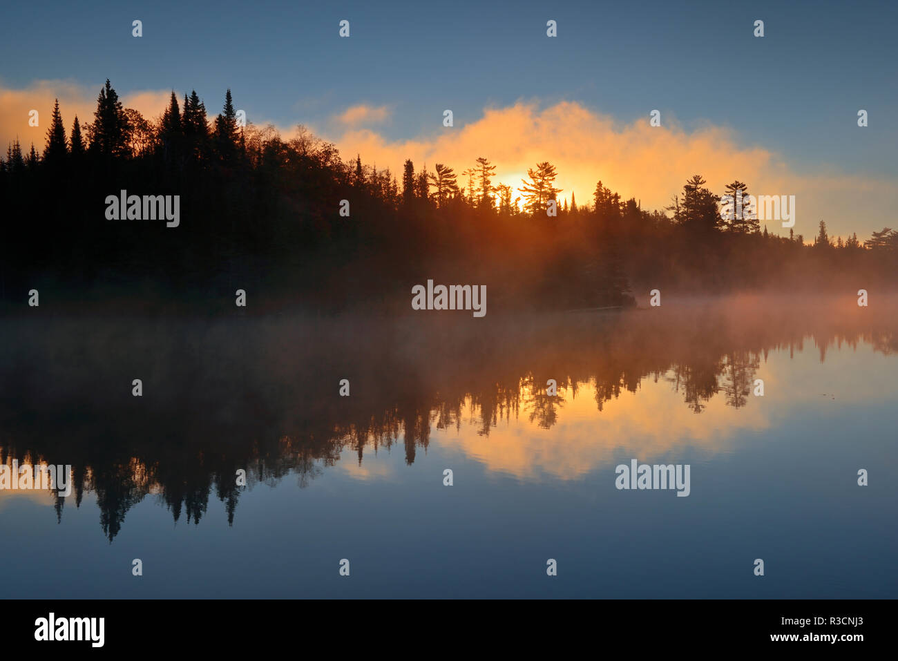 Canada whiteshell provincial park hi-res stock photography and images ...