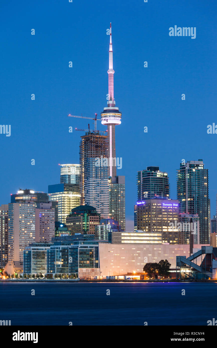 Ontario canada pier hi-res stock photography and images - Alamy