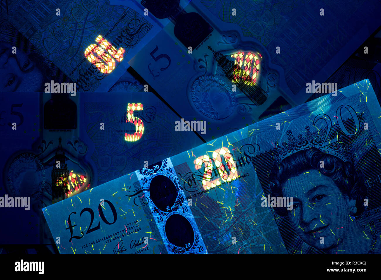 Money security uv hi-res stock photography and images - Alamy