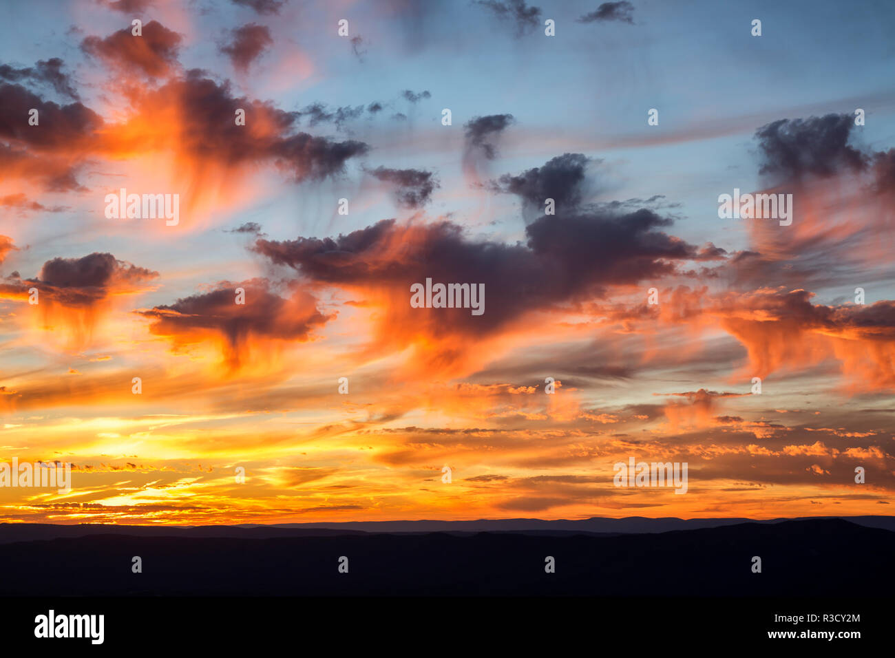 Mountains sunset virginia hi-res stock photography and images - Alamy