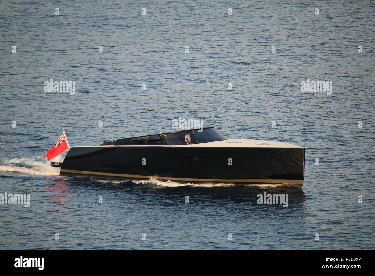 Launch anchor hi-res stock photography and images - Alamy