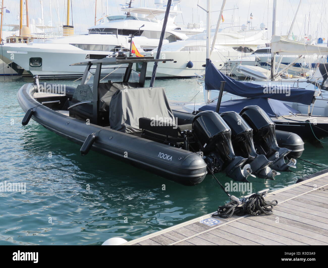 3 engine ridged inflatable boat Stock Photo - Alamy