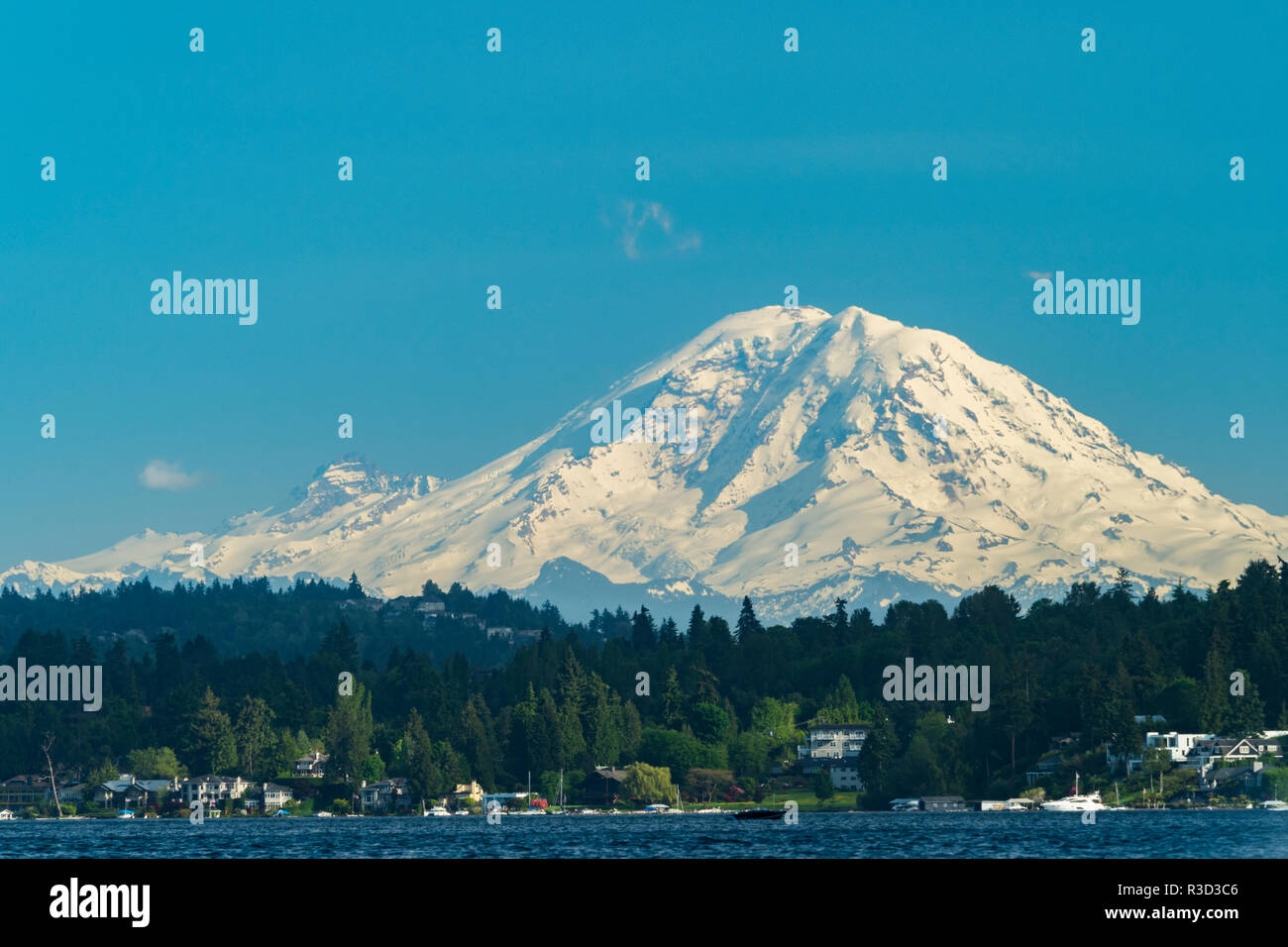 Merrill lake, wa hi-res stock photography and images - Alamy