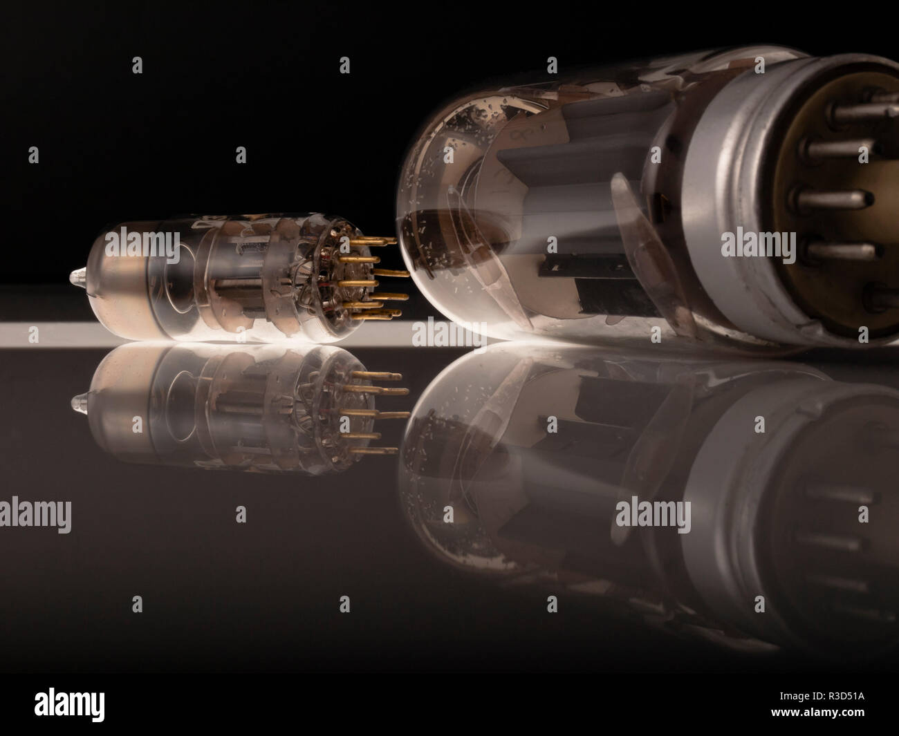 Old tv valve close up hi-res stock photography and images - Alamy