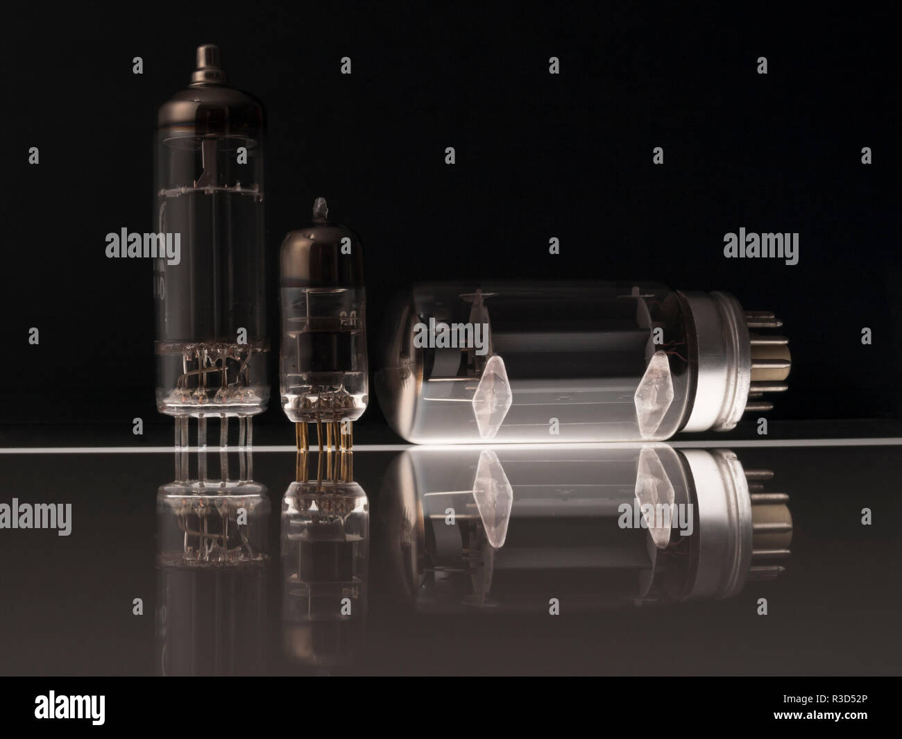 Old tv valve close up hi-res stock photography and images - Alamy