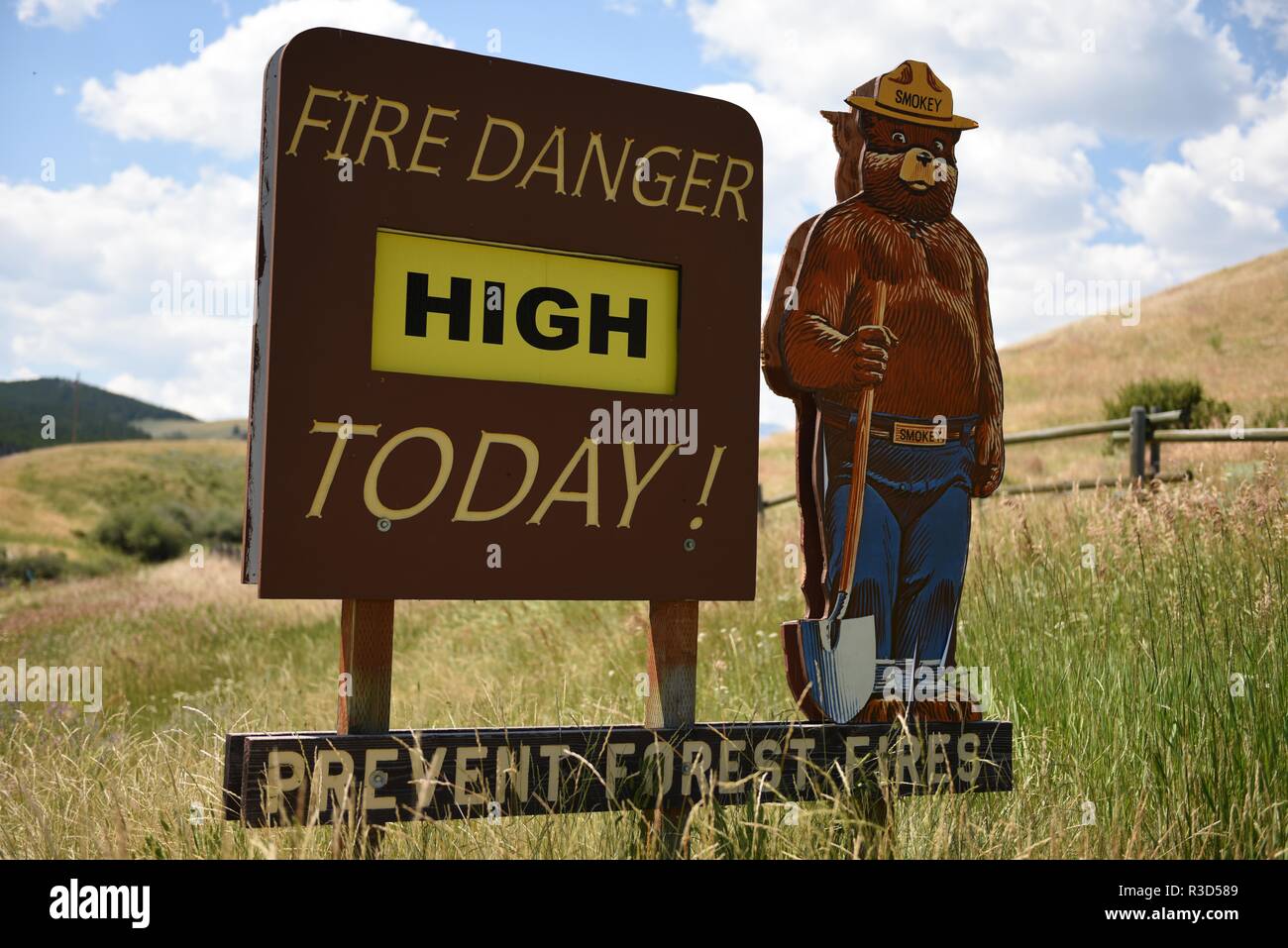 Smokey The Bear High Resolution Stock Photography and Images - Alamy