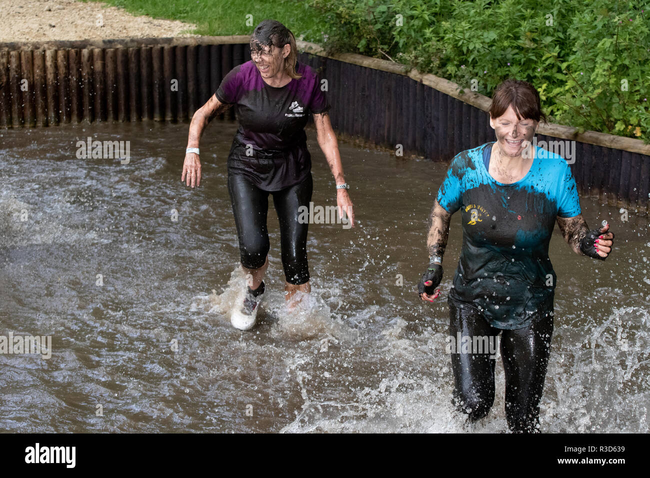 Splashing through the mud hi-res stock photography and images - Alamy