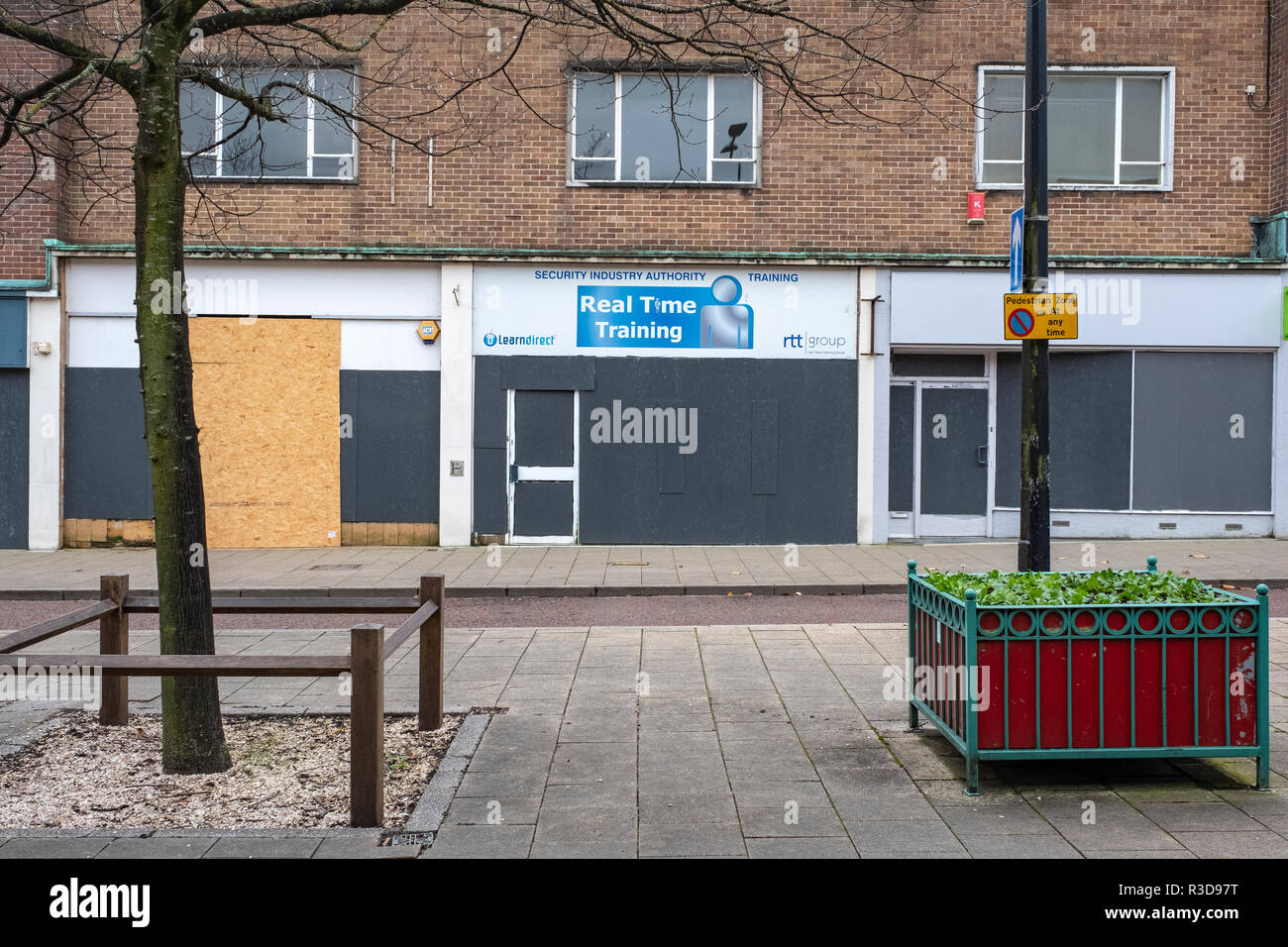 Closed down and boarded up shops in Crewe Cheshire UK Stock Photo - Alamy