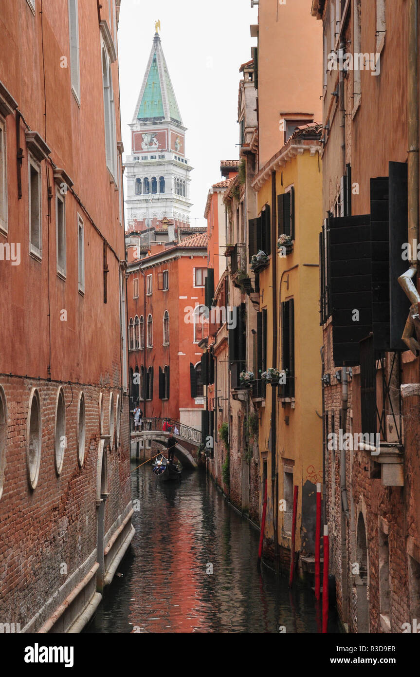 Enclosed gondola hi-res stock photography and images - Alamy