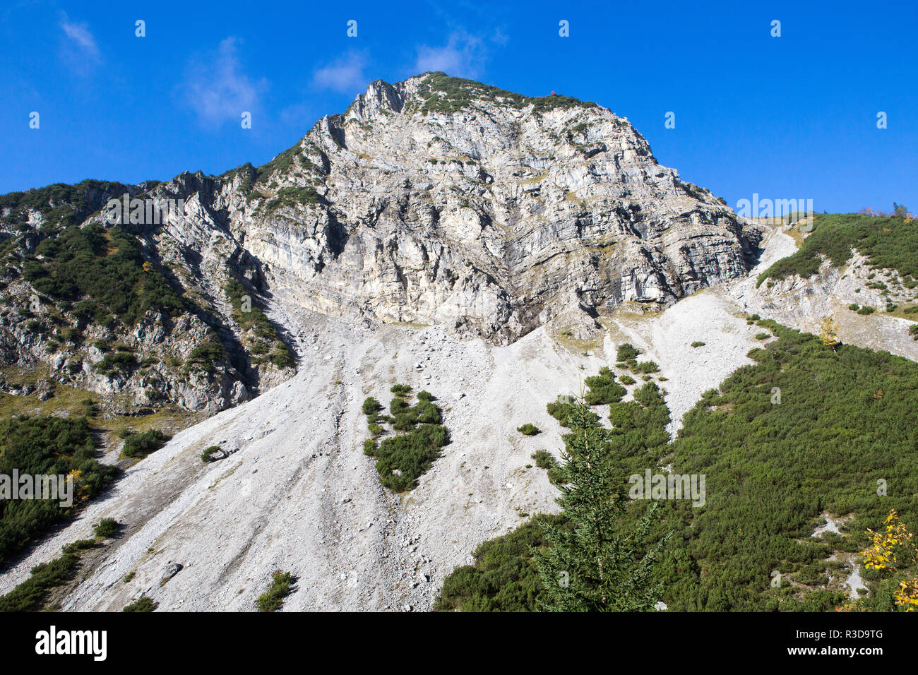 Gramai valley hi-res stock photography and images - Alamy