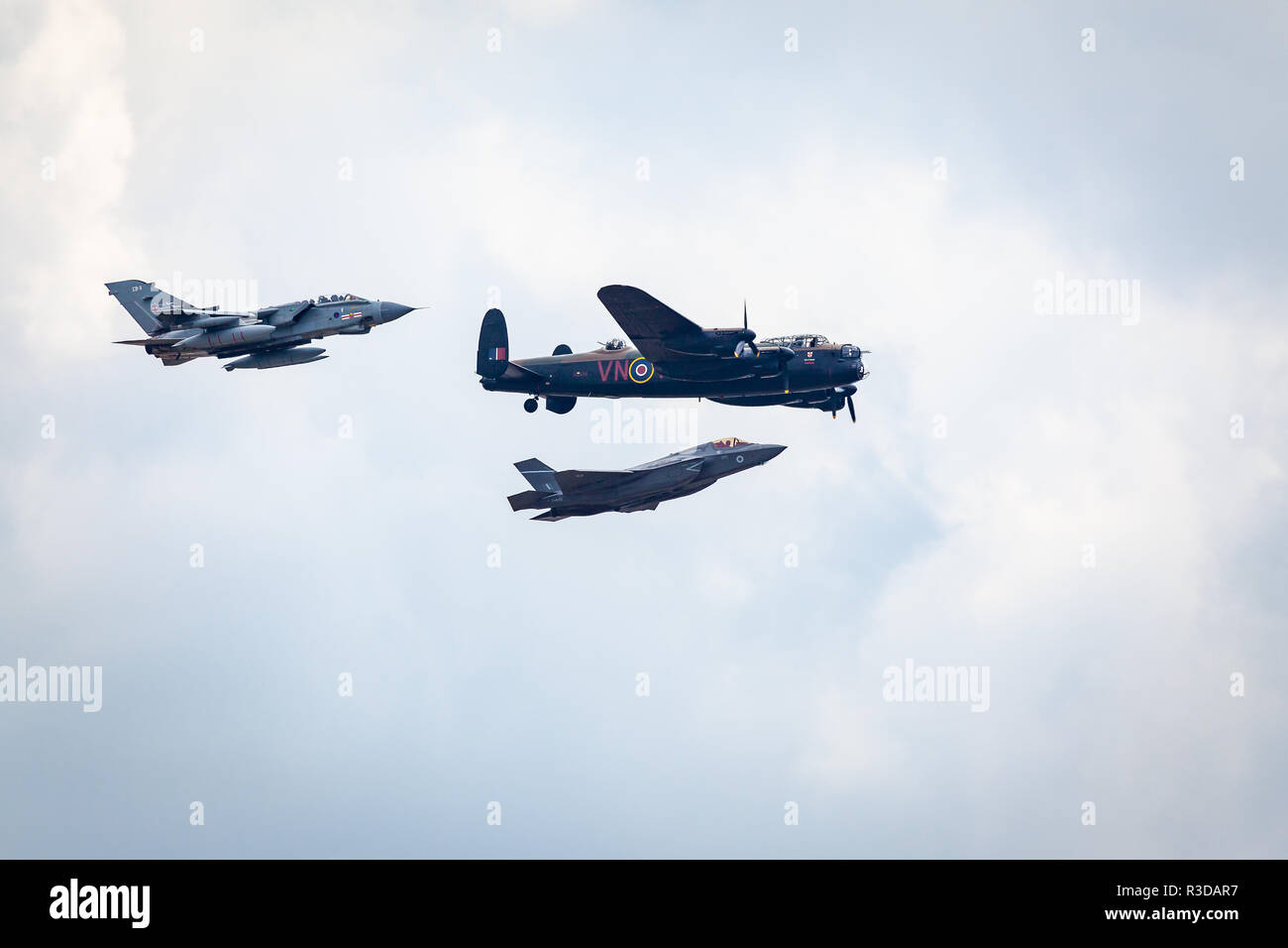 British bomber flypast RIAT Fairford 2018 - Lancaster, Tornado and ...