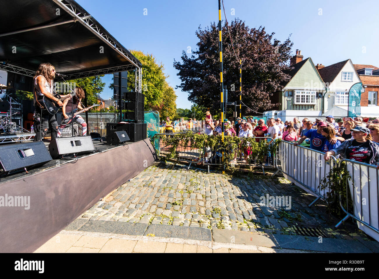 Open air stage rock concert hi-res stock photography and images - Alamy