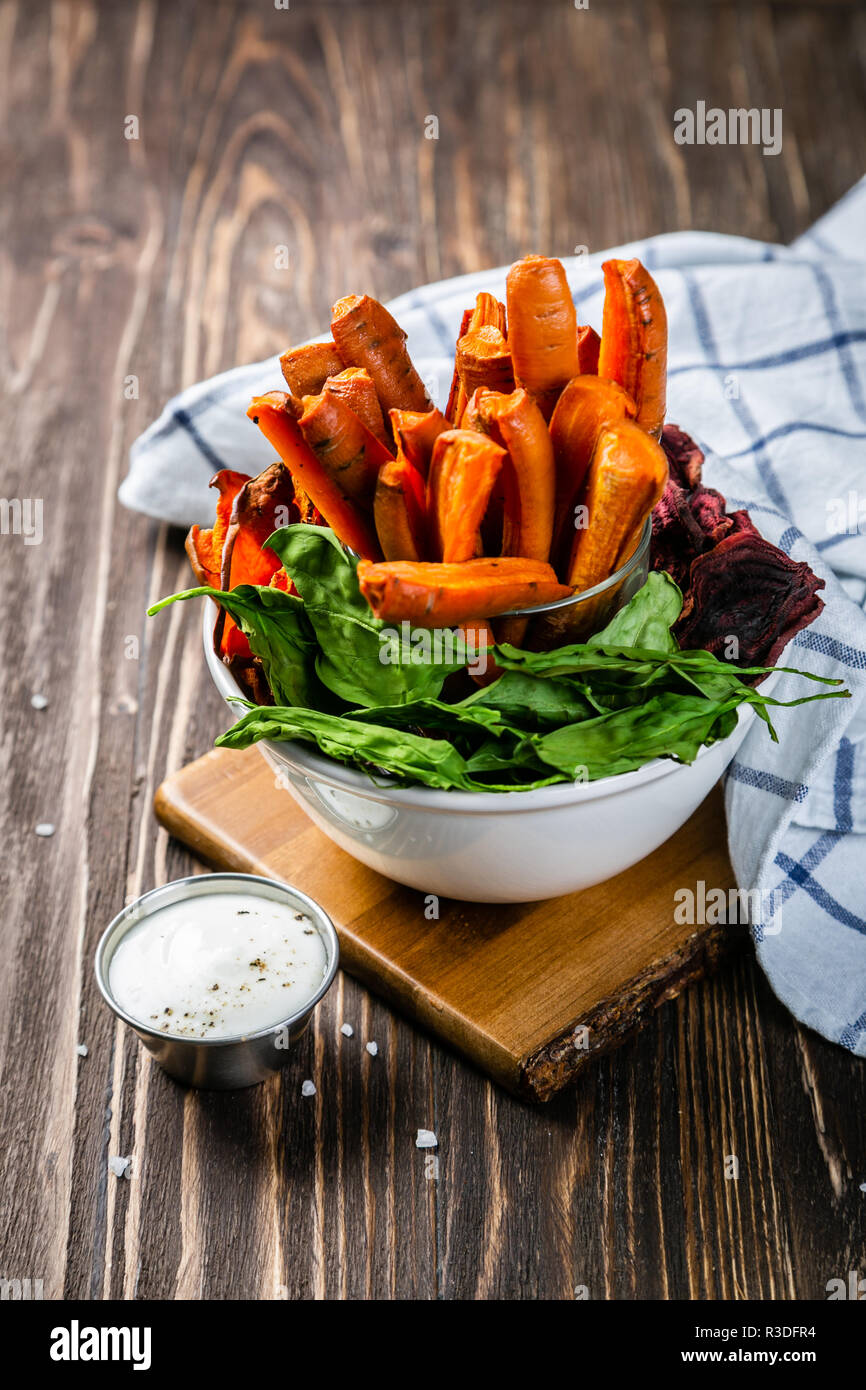 Healthy potato chips alternative - vegetable chips (beet root, pumpkin ...