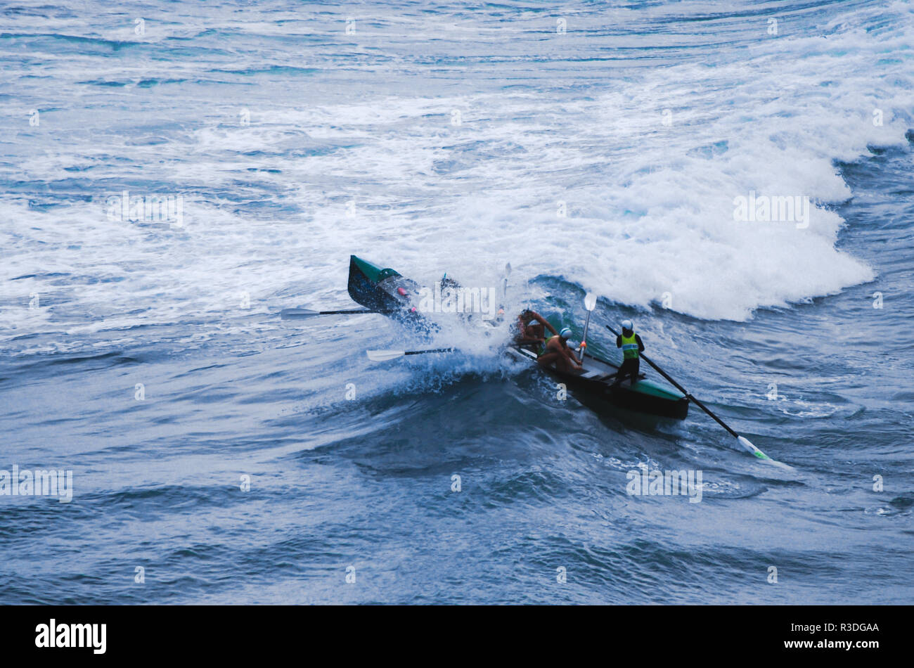 Rowing danger wet hi-res stock photography and images - Alamy