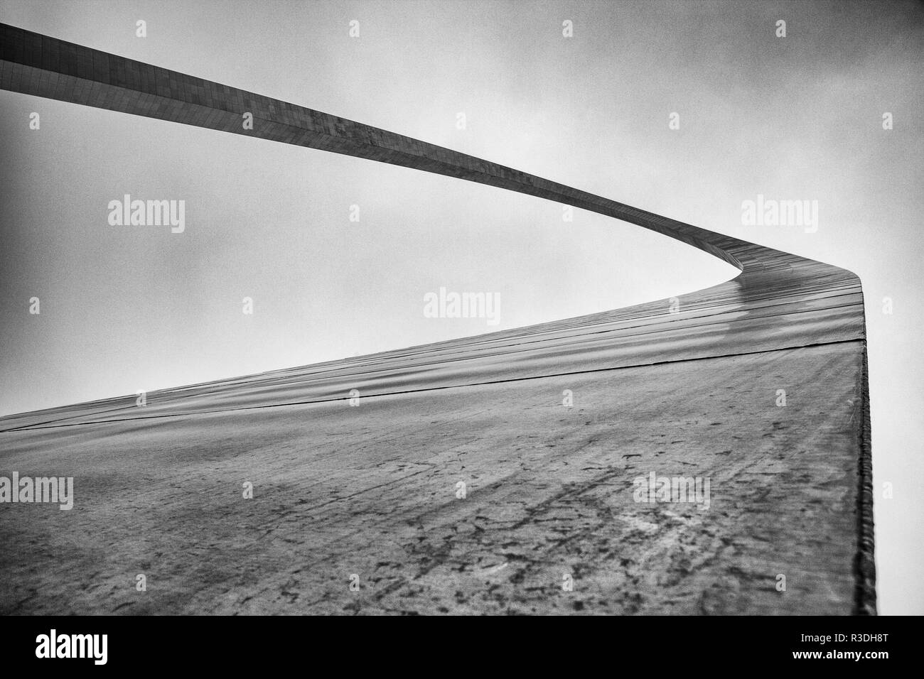 The Gateway Arch, a 630-foot (192 m) monument in St. Louis, Missouri ...