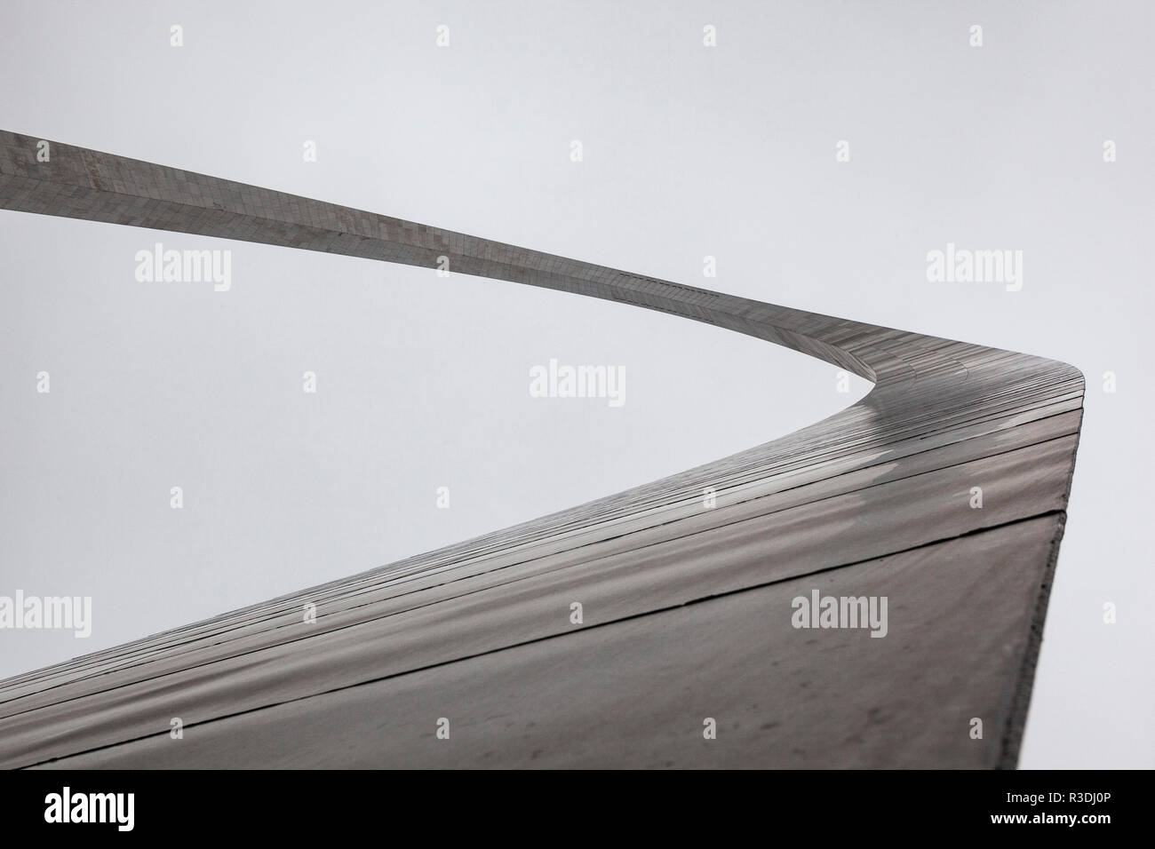 The Gateway Arch, a 630-foot (192 m) monument in St. Louis, Missouri ...