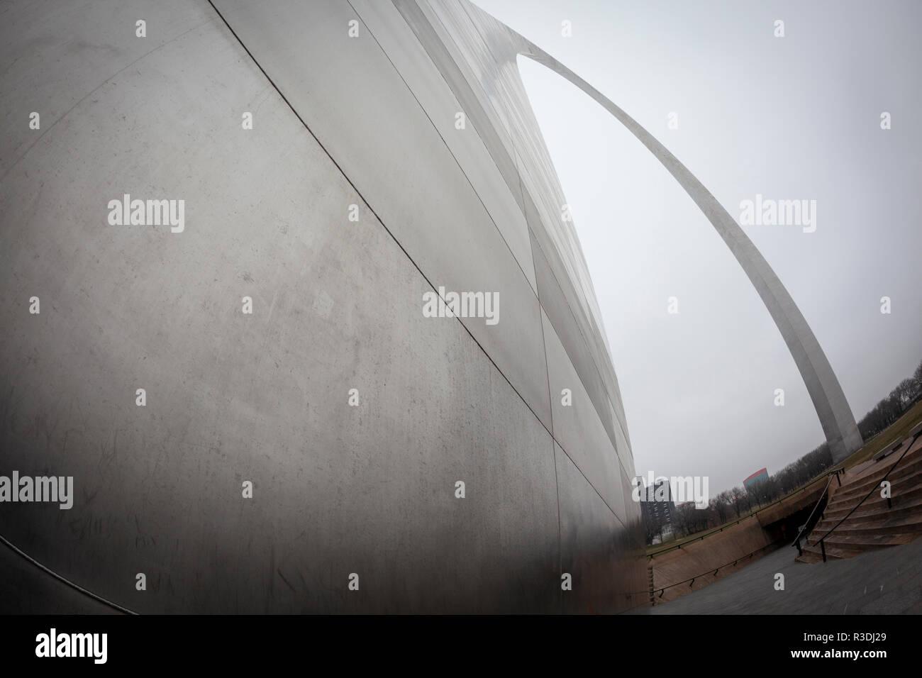 The Gateway Arch, a 630-foot (192 m) monument in St. Louis, Missouri ...