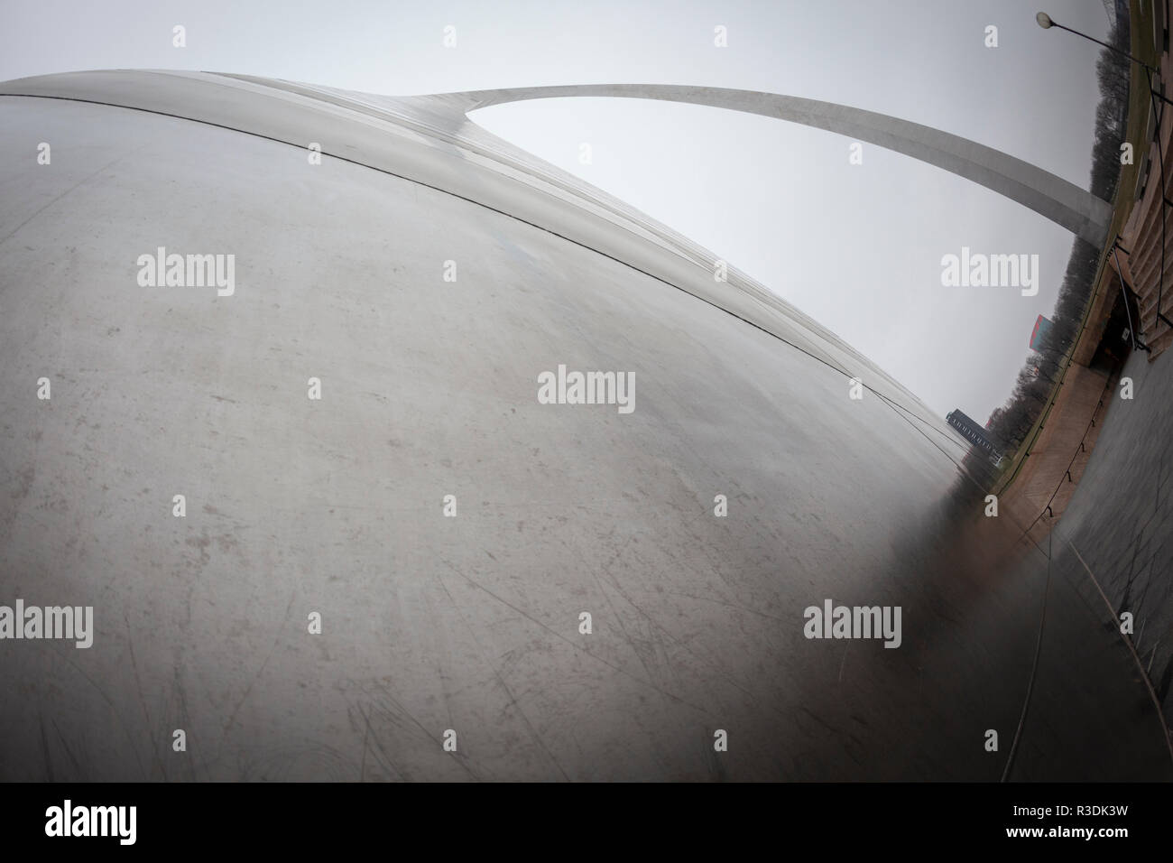 The Gateway Arch, a 630-foot (192 m) monument in St. Louis, Missouri ...