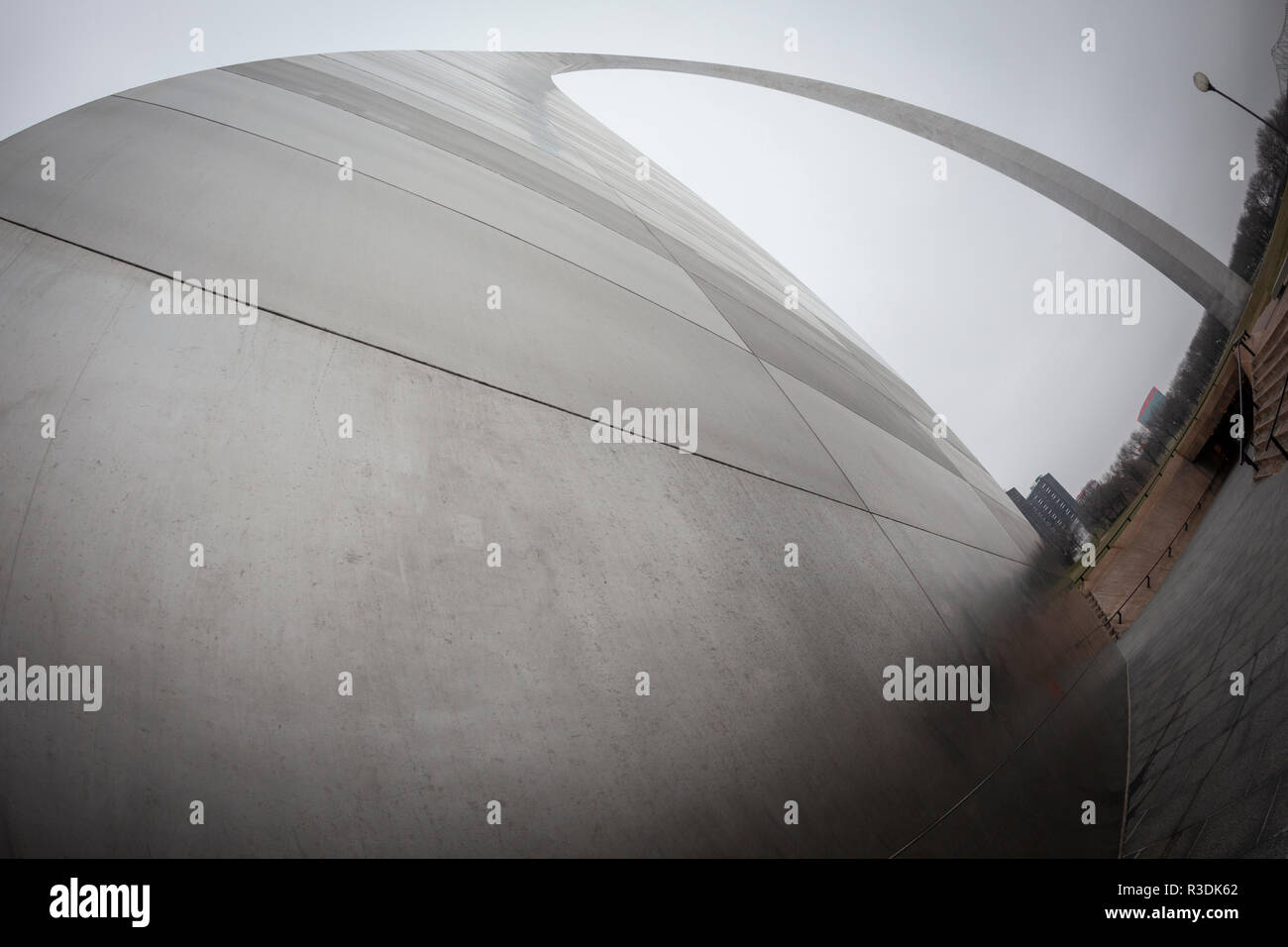The Gateway Arch, a 630-foot (192 m) monument in St. Louis, Missouri ...