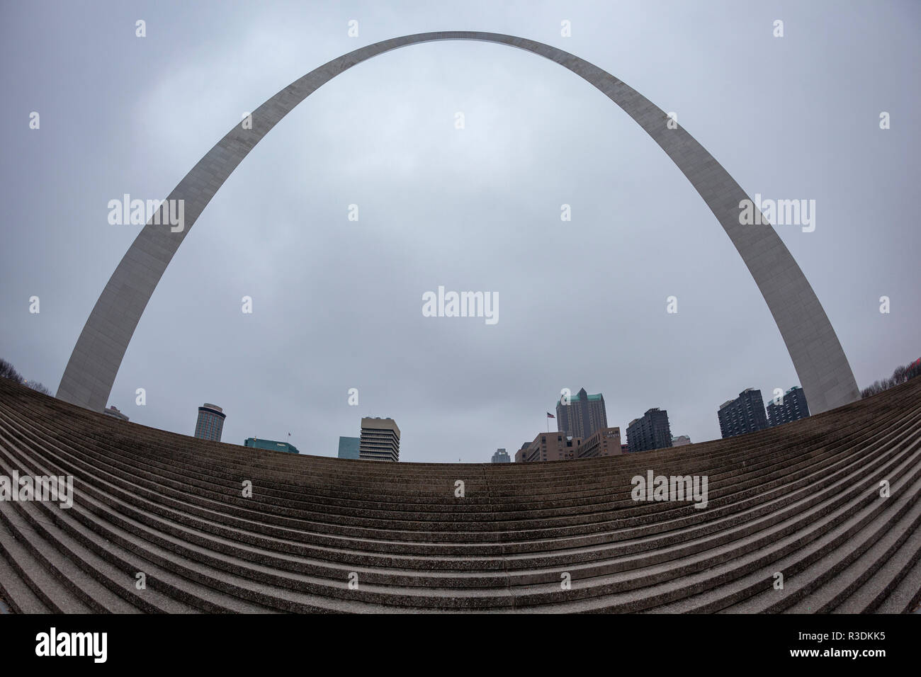 The Gateway Arch, a 630-foot (192 m) monument in St. Louis, Missouri ...