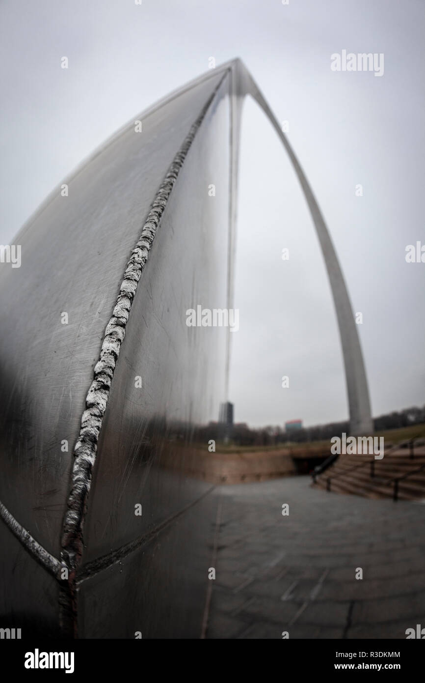 The Gateway Arch, a 630-foot (192 m) monument in St. Louis, Missouri ...