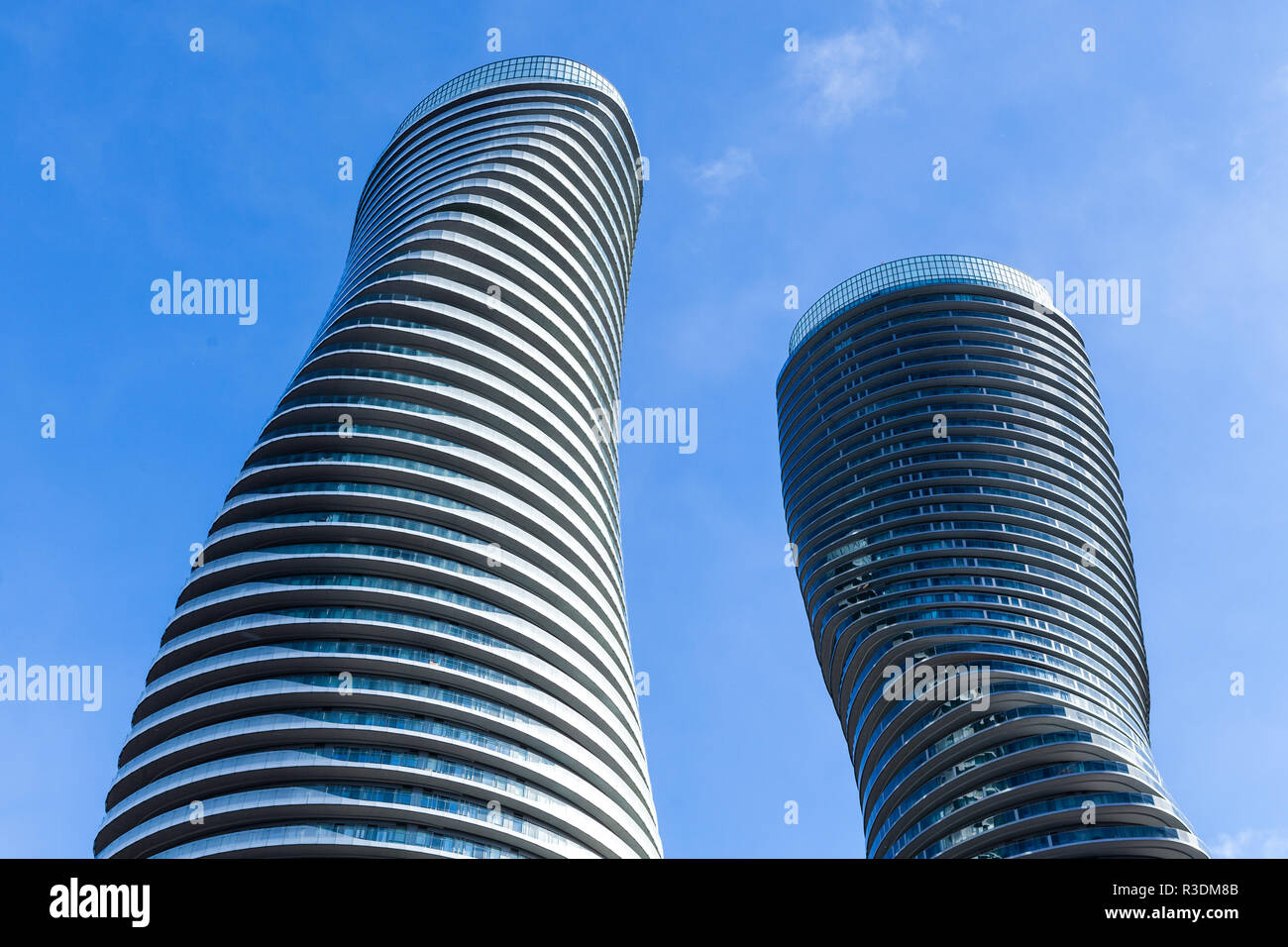 Absolute waterfront hi-res stock photography and images - Alamy