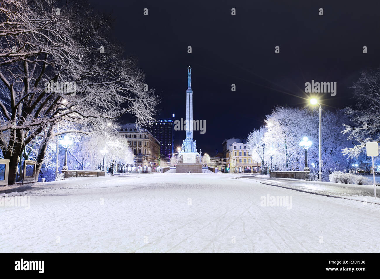 Monument of Freedom in center of Riga, Latvia at winter night Stock ...