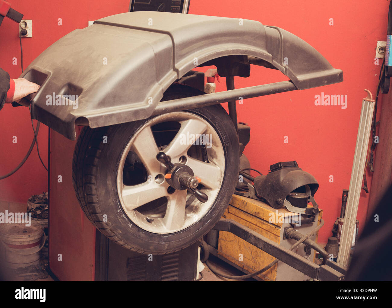 Changing machine hi-res stock photography and images - Alamy